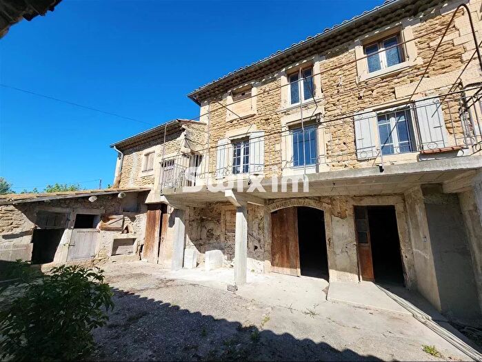 Maison 3 pièces à Grillon, à vendre