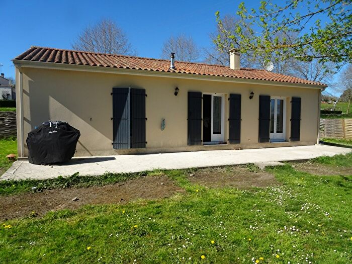 Maison à vendre - Grassac - 4 pièces - 3 chambres