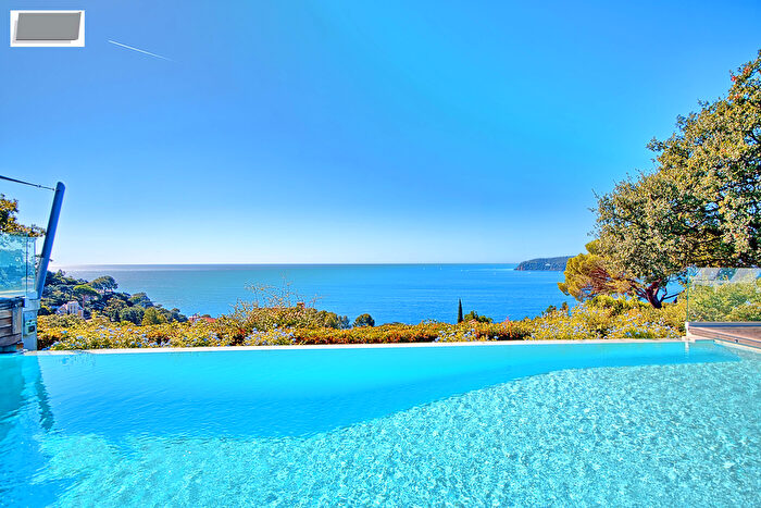 Maison à vendre - Toulon, Le Cap Brun, Le Petit Bois - 8 pièces - 4 chambres