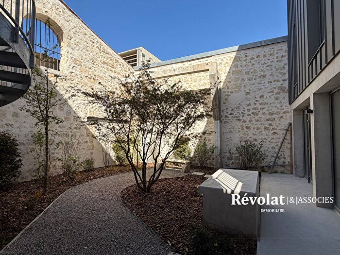 Maison à louer - Bordeaux - 4 pièces - 3 chambres