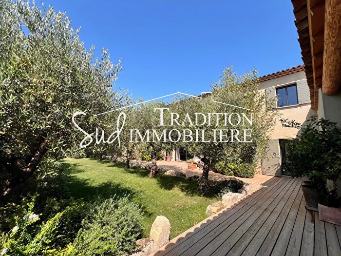 Maison à vendre - Paradou - 10 pièces