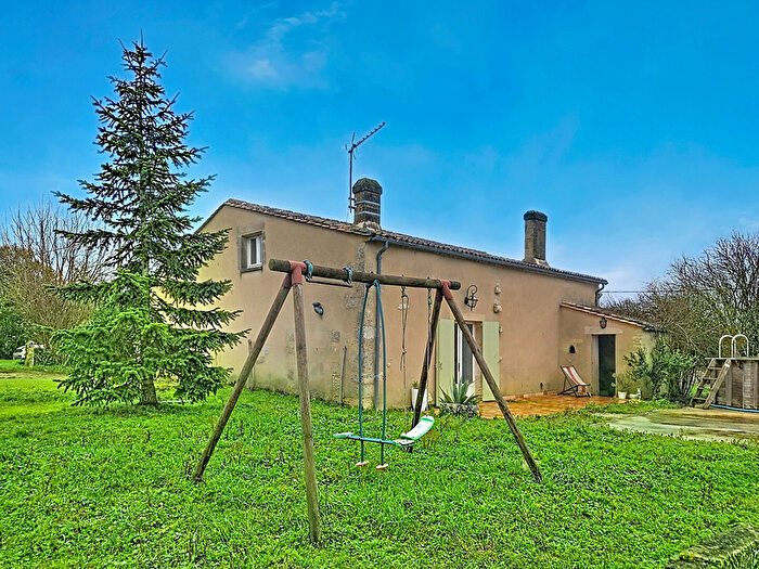 Maison à vendre - Naujan-et-Postiac - 6 pièces - 4 chambres