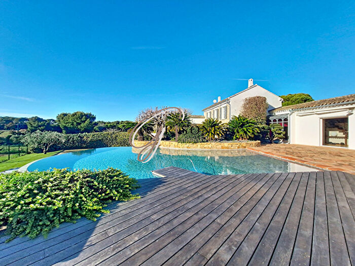 Maison à vendre - Six-Fours-les-Plages, Font de Fillol, Rayolet, Le Brusc - 7 pièces - 4 chambres