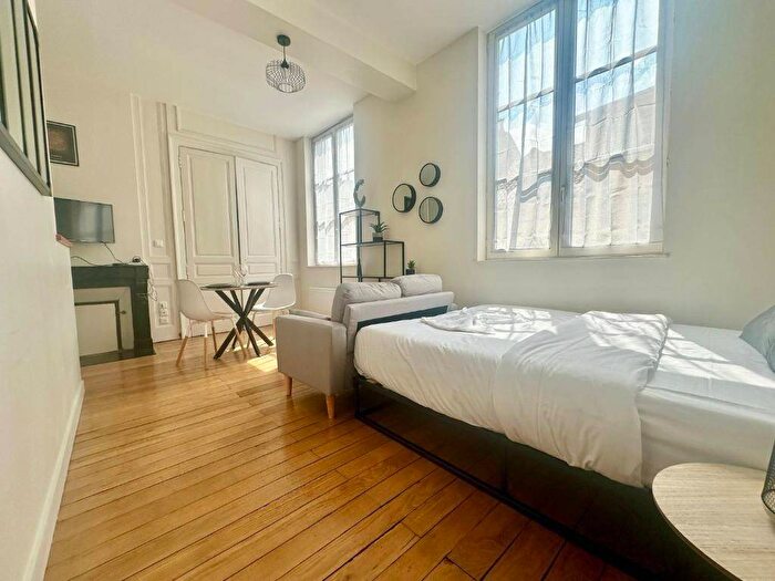 Appartement à louer - Centre-Hôtel de Ville, Limoges - 1 pièce