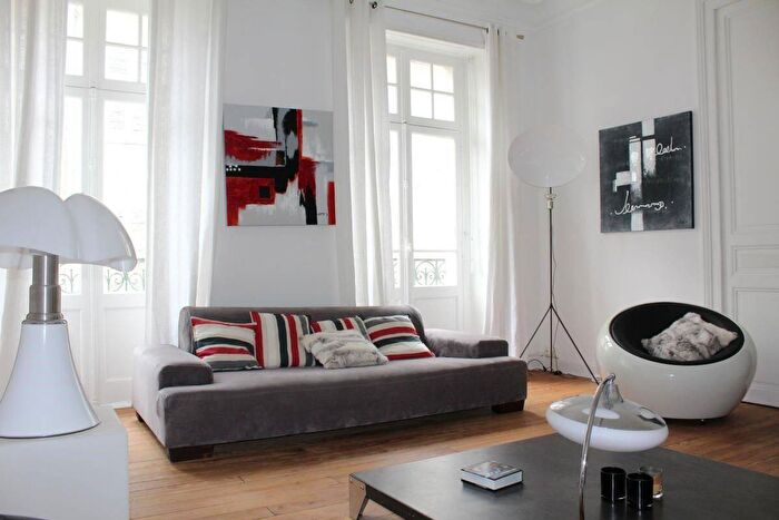 Centre Ville, Pau - Appartement 3 pièces à louer