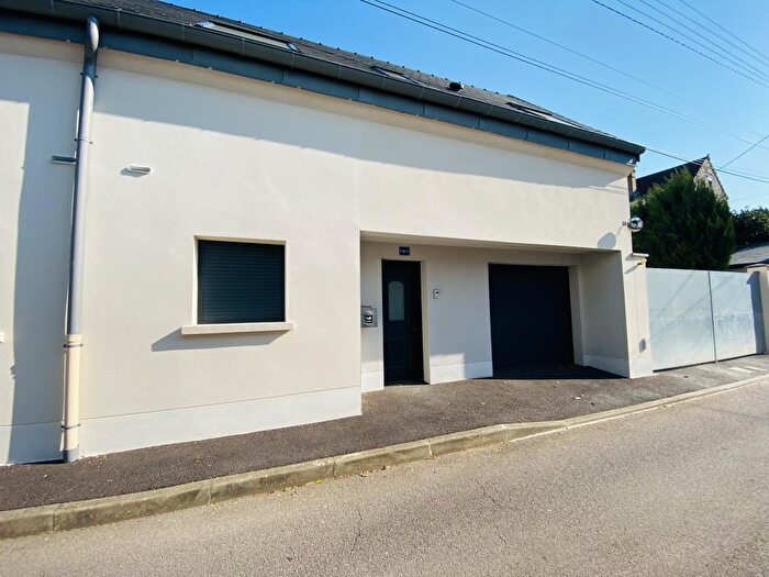 Maison à louer - Mantes-la-Ville, Centre-ville - 3 pièces - 2 chambres