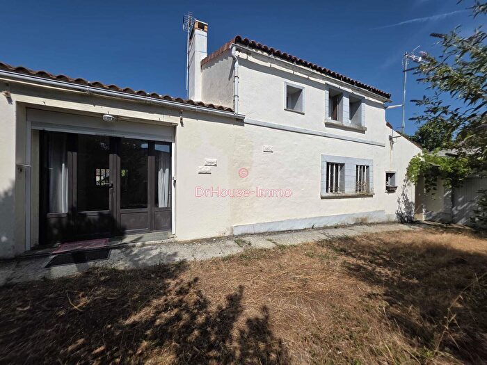 Maison 6 pièces à vendre - Sainte-Radégonde-des-Noyers