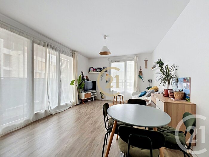 Appartement 3 pièces à vendre - Jouy-le-Moutier, Hayette, Bruzacques, Jouannes, Vast