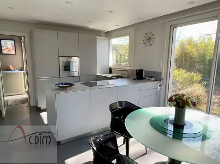 Maison à vendre - La Rochette - 8 pièces - 4 chambres