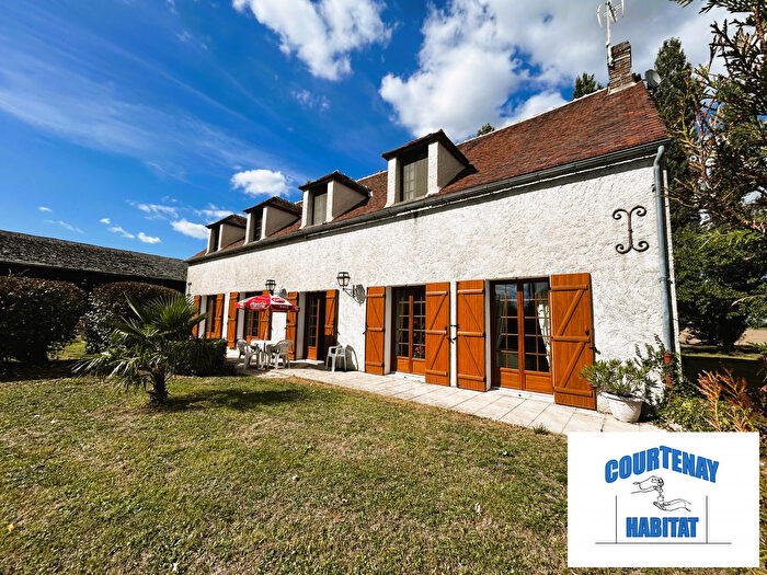 Maison à vendre - Saint-Hilaire-les-Andrésis - 7 pièces - 5 chambres