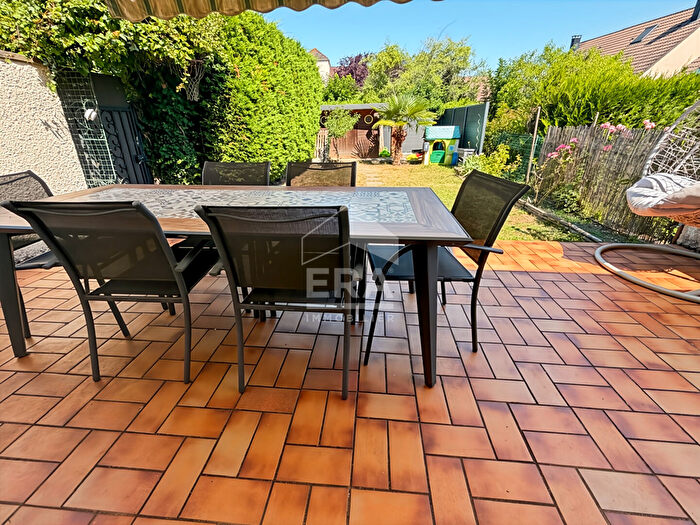 Maison 6 pièces à Saint-Fargeau-Ponthierry, à vendre