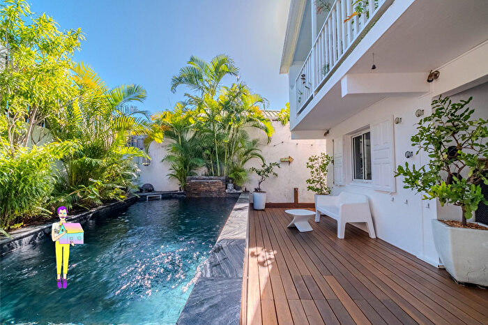 Saint-Pierre, Centre-ville : Maison 5 pièces à vendre