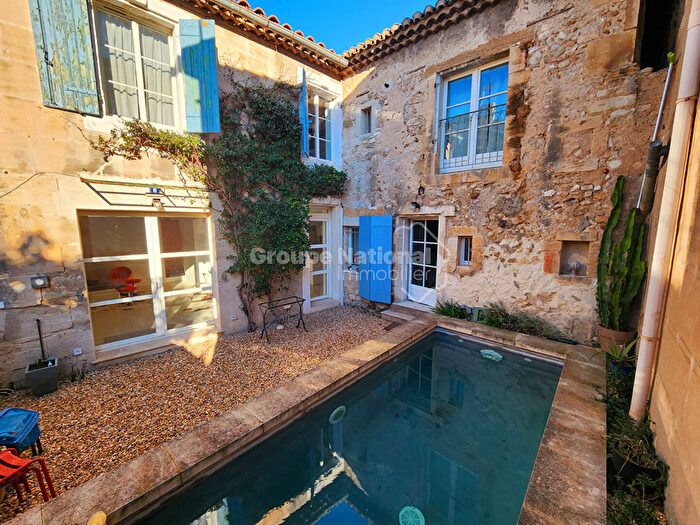 Maison à vendre - Mouriès - 7 pièces - 6 chambres