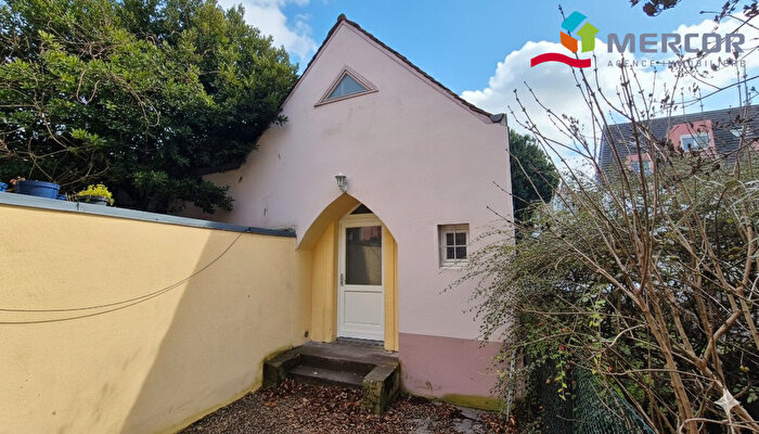 Maison à louer - Strasbourg, Neudorf, Saint-Urbain, Landsberg - 6 pièces - 4 chambres