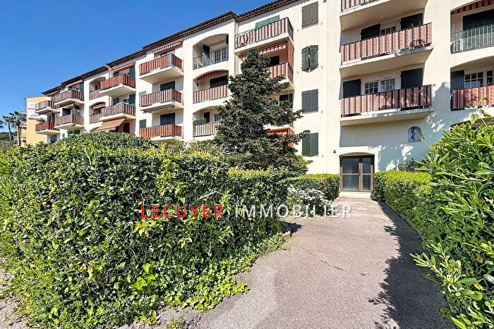 Appartement à vendre - Vallauris, Centre-ville - 2 pièces - 1 chambre