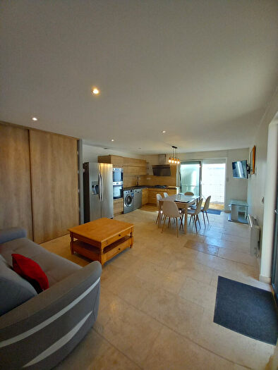 Appartement 3 pièces à louer à Villeneuve