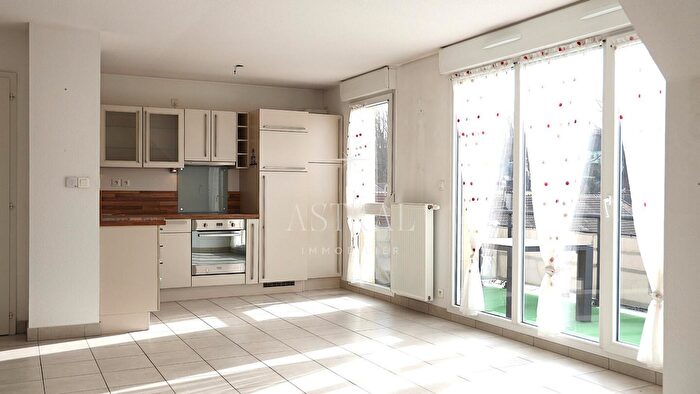 Appartement à vendre - Sierentz - 4 pièces - 3 chambres