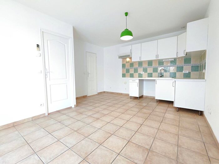 Centre Ville, Sorgues : Appartement 2 pièces à louer