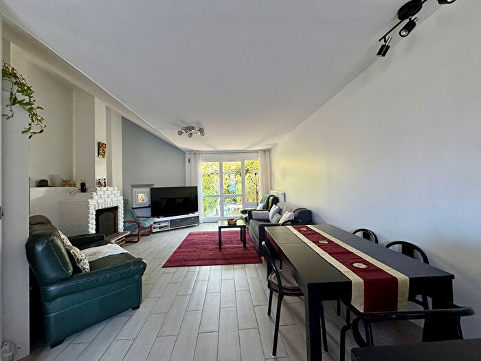 Maison 6 pièces à vendre à Savigny-le-Temple, Plessis la Forêt