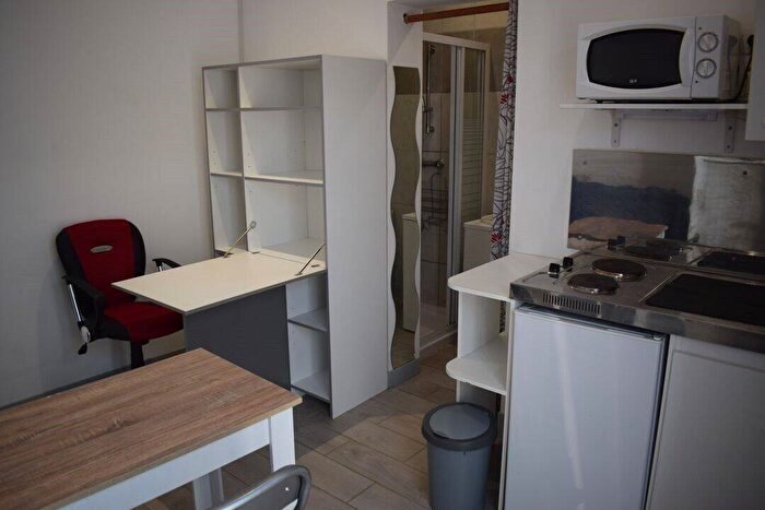 Appartement à louer - Bourg, Aytré - 1 pièce