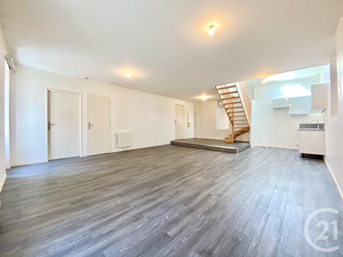 Appartement à louer - Le Pont-de-Beauvoisin - 3 pièces - 2 chambres