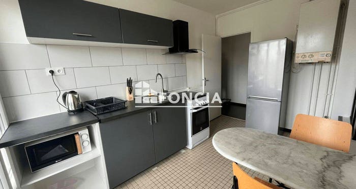 Appartement 2 pièces à Mairie Rouxel-Sud Est, Pontault-Combault, à louer