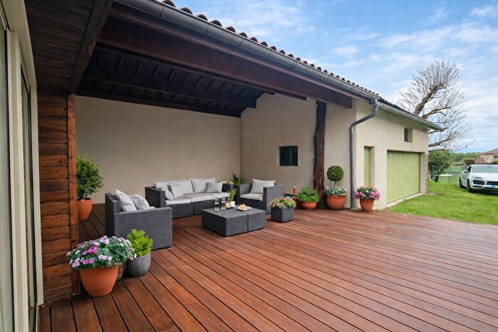 Maison à vendre - Roussillon - 8 pièces - 4 chambres