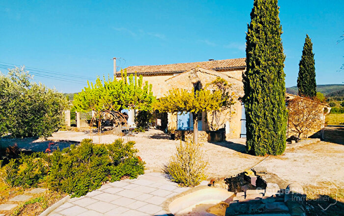 Maison à vendre - Saint-Laurent-de-Carnols - 5 pièces - 3 chambres