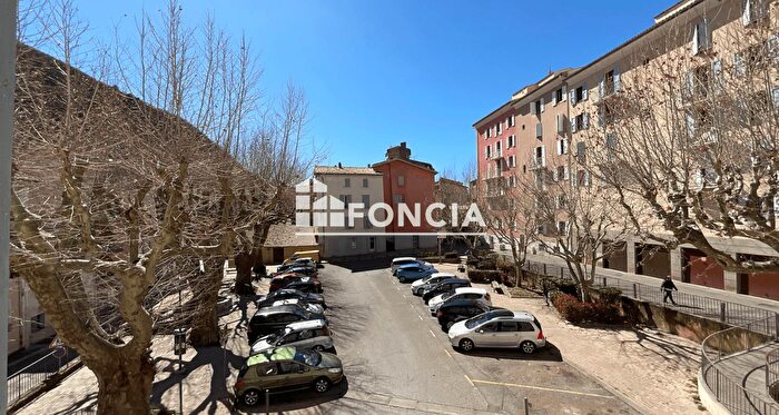 Appartement à vendre - Digne-les-Bains, Centre-ville, Bourg - 3 pièces - 2 chambres