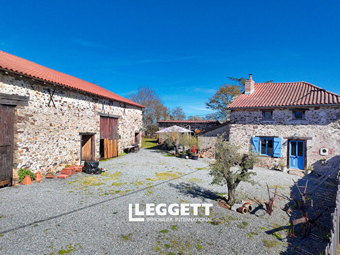 Maison à vendre - Bussière-Poitevine - 5 pièces - 3 chambres