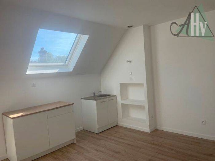 Appartement 2 pièces à Everly, à louer