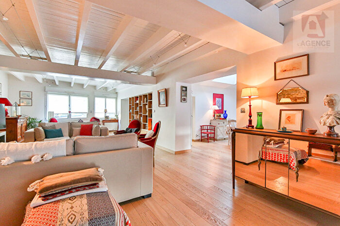 Maison à vendre - Saint-Gilles-Croix-de-Vie - 5 pièces - 4 chambres