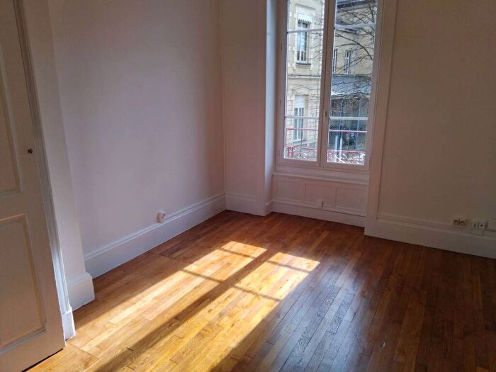 Appartement à louer - Lyon e , Vaise, Rochecardon - 1 pièce