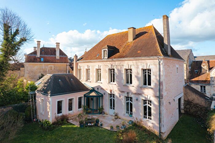 Maison à vendre - Mortagne-au-Perche - 7 pièces - 6 chambres