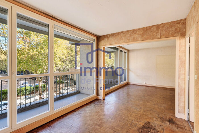 Villeurbanne, Tonkin Nord : Appartement 5 pièces à vendre