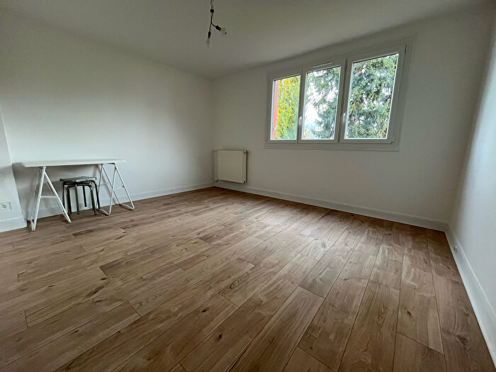 Appartement à vendre - Les Clayes-sous-Bois, Centre-ville - 3 pièces - 2 chambres