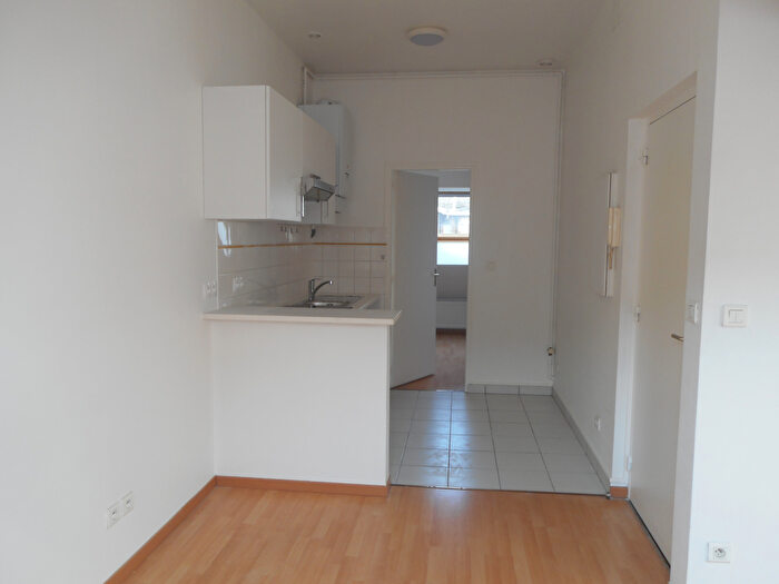 Appartement à louer - Reims, Centre-ville - 2 pièces - 1 chambre