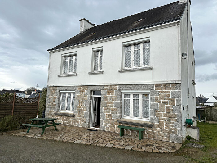 Maisons à vendre et appartements à louer - 1