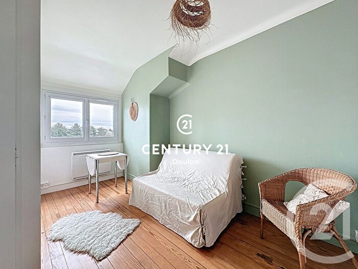 Appartement à louer - Nantes, Saint-Clément, Jardin des plantes, Caserne Lamoricière - 1 pièce