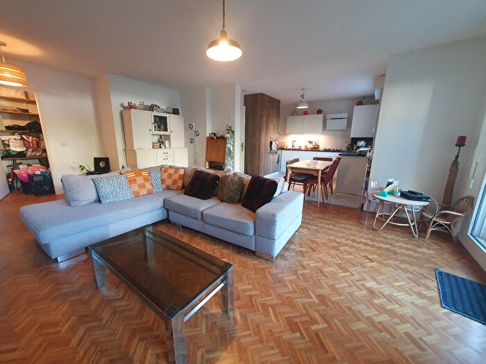Villeurbanne, Ferrandière, Maisons Neuves - Appartement 3 pièces à louer