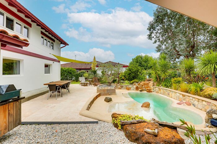 Villefranque : Maison 10 pièces à vendre