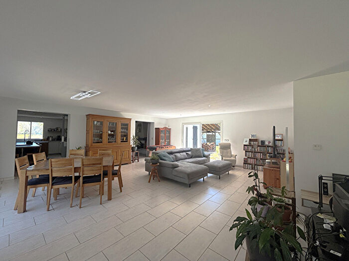 Maison à vendre - Bougue - 11 pièces - 6 chambres