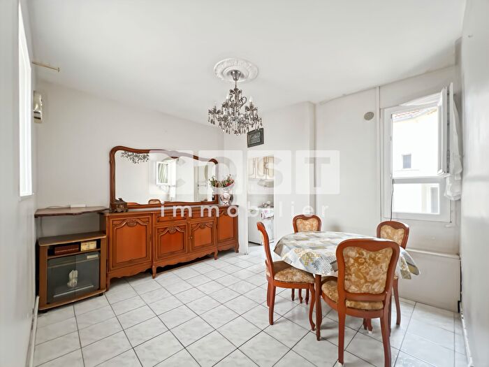 Appartement 2 pièces à Bois-Colombes, Jean Mermoz, à vendre