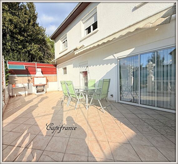 Aulnay-sous-Bois, Chanteloup, Pont de l'Union : Maison 10 pièces à vendre