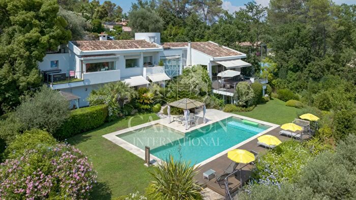 Maison à vendre - Valbonne, Bourerelle, Saint-Hélène, Font Martine - 7 pièces - 6 chambres