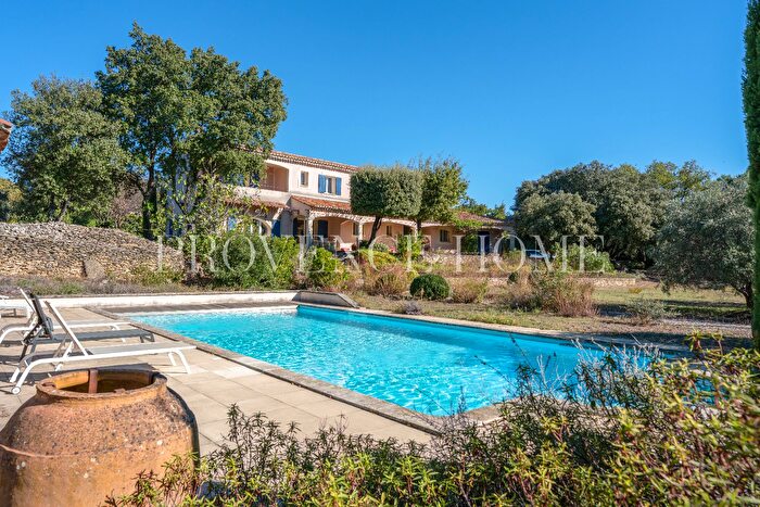 Cabrières-d'Avignon : Maison 6 pièces à vendre