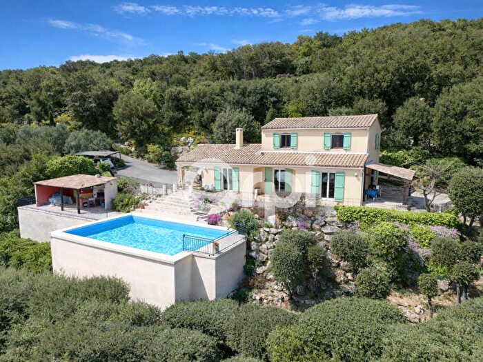 Maison 4 pièces à Montauroux, à vendre
