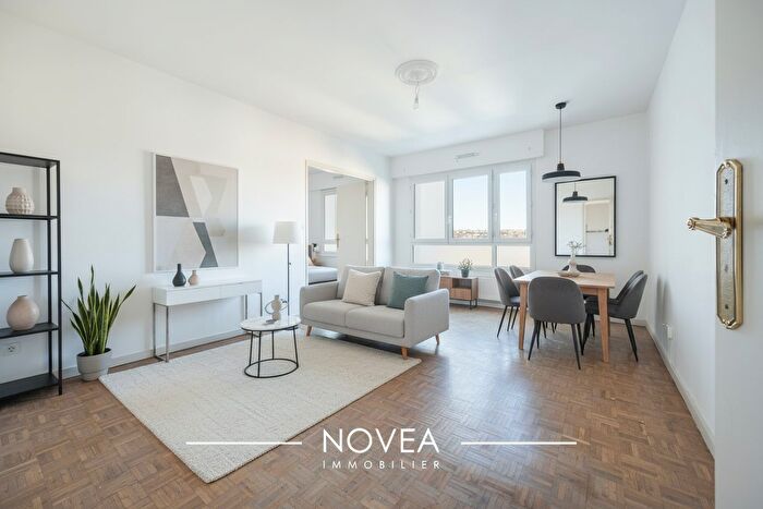 Appartement à vendre - Saint-Étienne - 3 pièces - 2 chambres