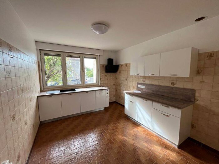 Point du Jour-Boozville-La Louvière, Pont-à-Mousson : Appartement 4 pièces à louer