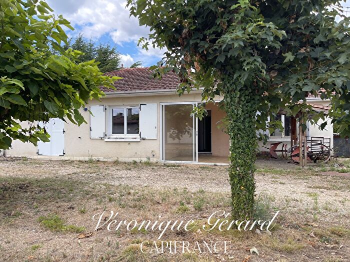Saint-Seurin-sur-l'Isle : Maison 4 pièces à vendre